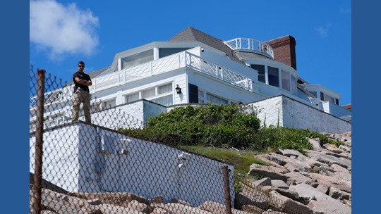 In Taylor Swift’s beach town, every clue becomes a wedding rumor ...