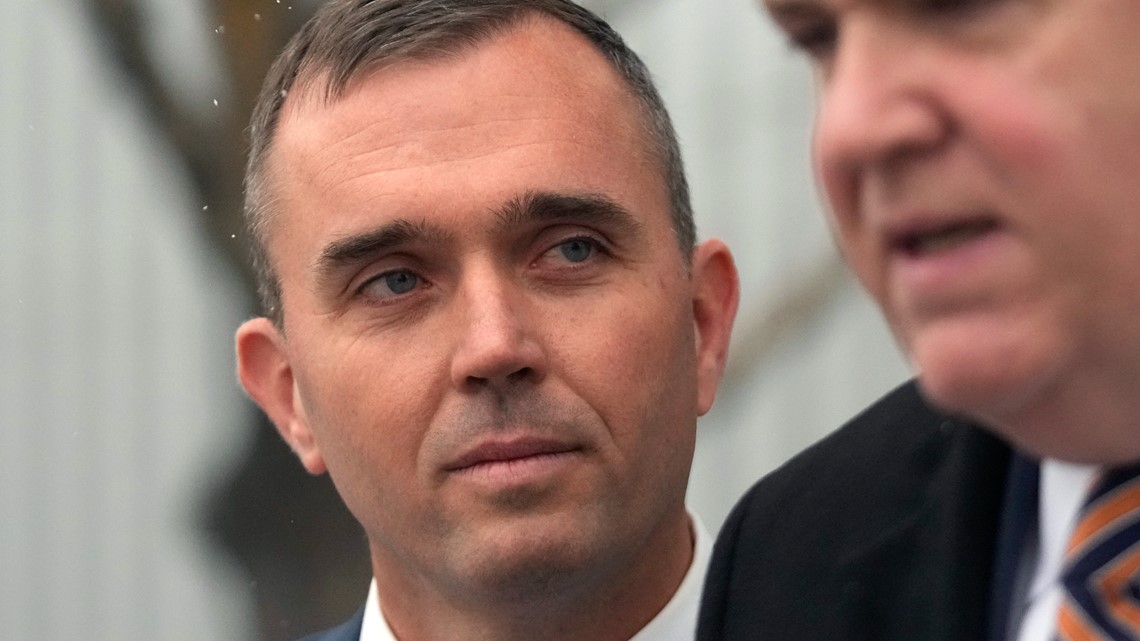 New details after pilot accused of threatening to shoot captain | king5.com