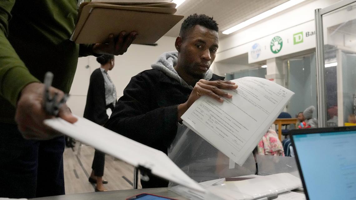 Trump ends deportation protection for 500,000 Haitians | king5.com