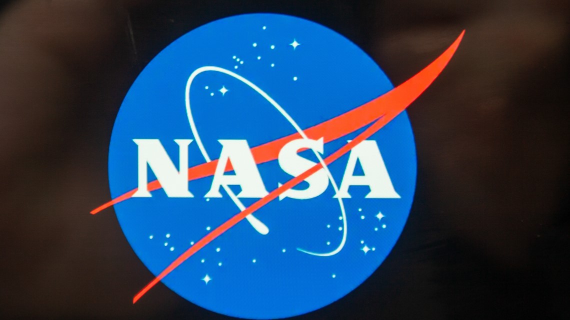 NASA UFO meeting: Scott Kelly, others talk unidentified phenomena ...
