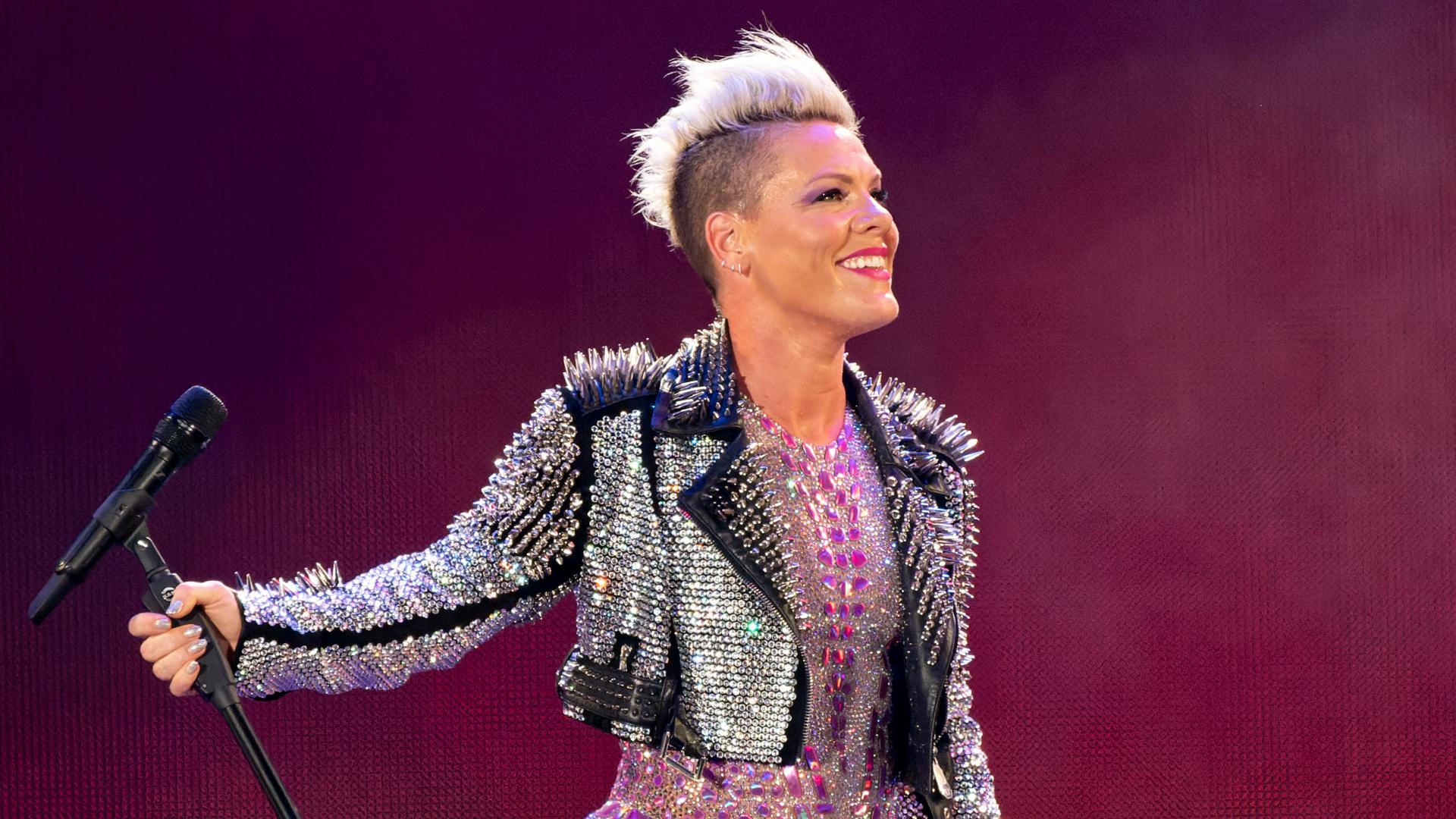 Singer Pink spends New Year's Eve in hospital | king5.com