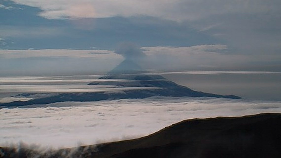Alaska volcano erupts, NWS issues weather advisory to pilots | king5.com