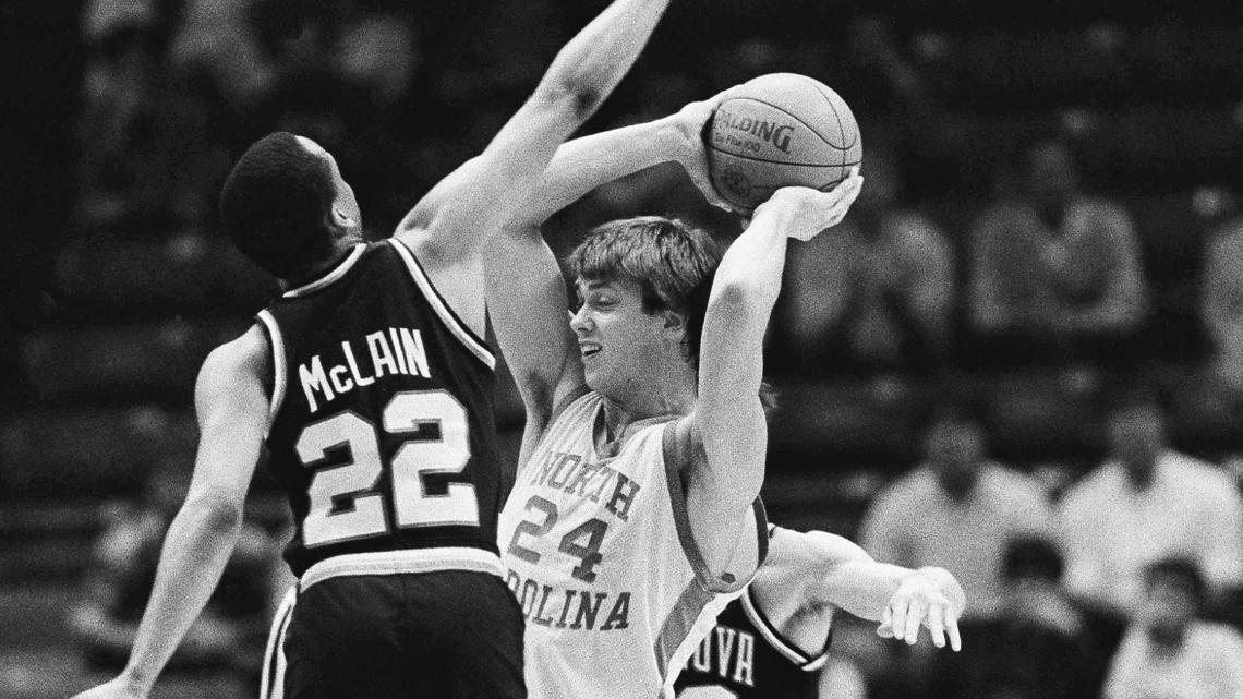 11-year NBA veteran Joe Wolf dies at 59 | king5.com