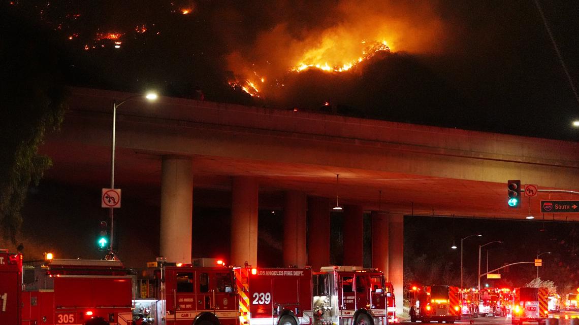 Fire north of Los Angeles threatens 50,000 people | king5.com