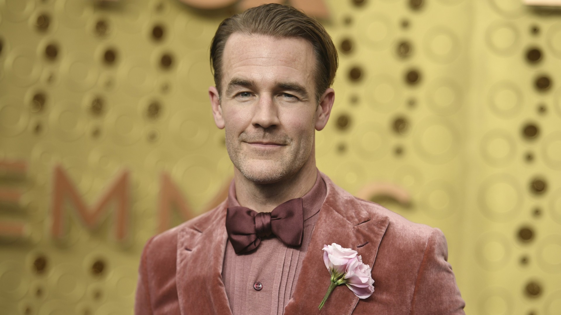 James Van Der Beek dead at 48 following cancer battle | king5.com