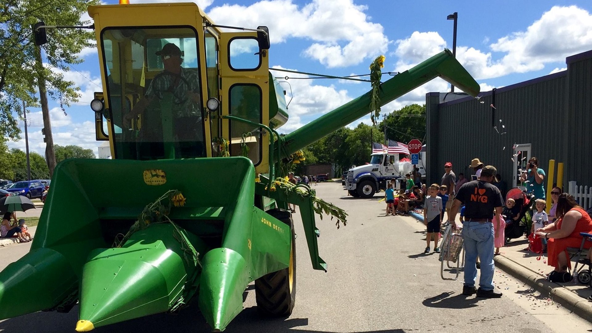 Farmer turns his combine into candy dispenser | king5.com