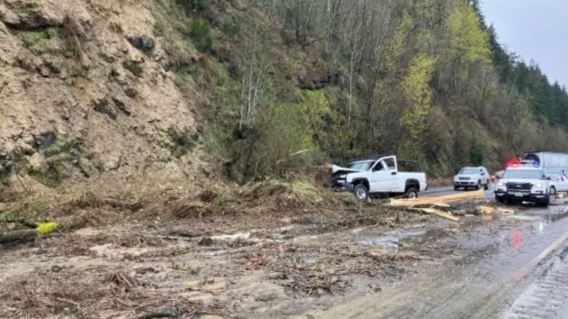 Portland weather: Landslide closed I-5 northbound lanes | king5.com