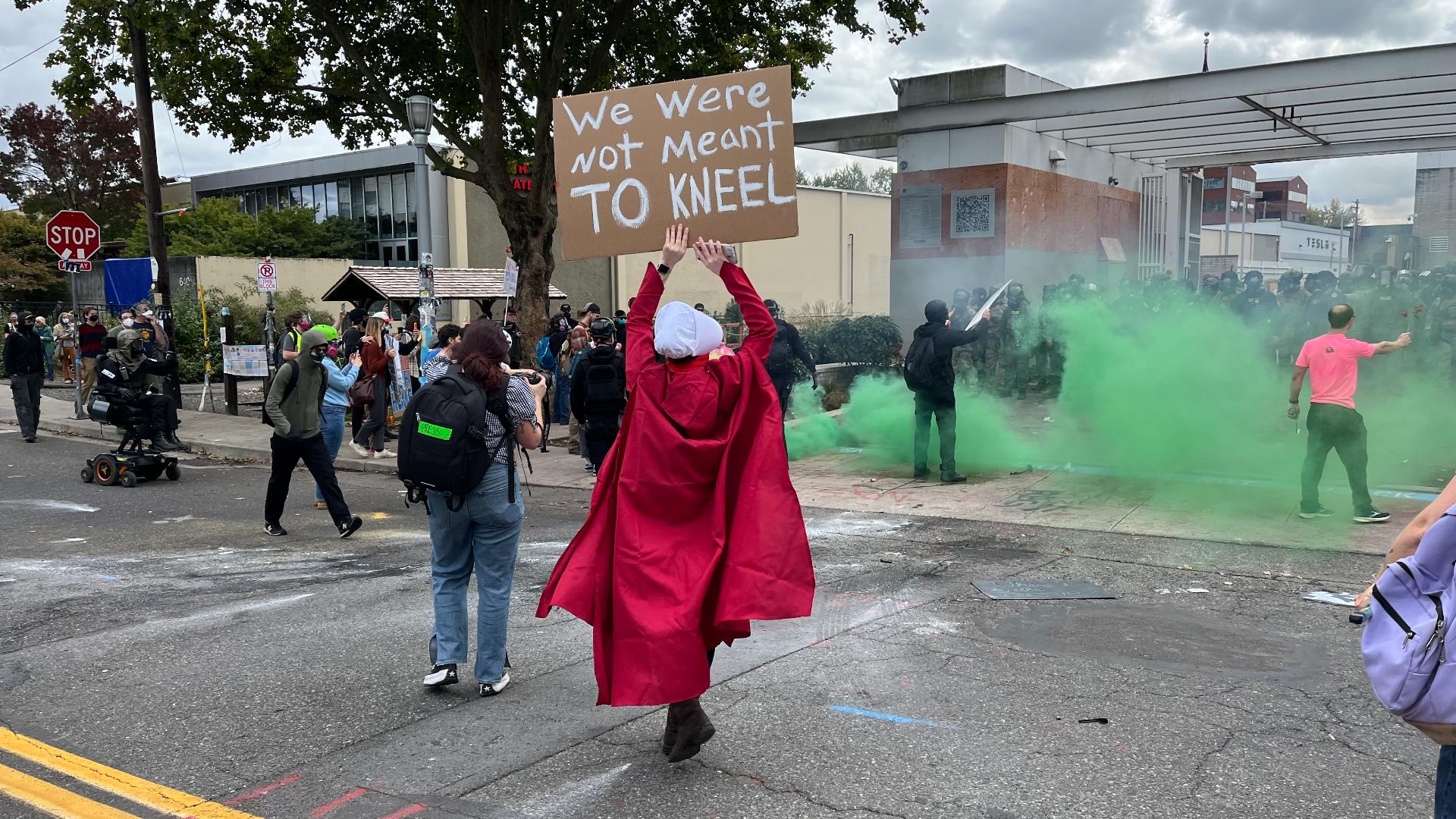 Feds use tear gas on protesters at Portland ICE facility Saturday ...