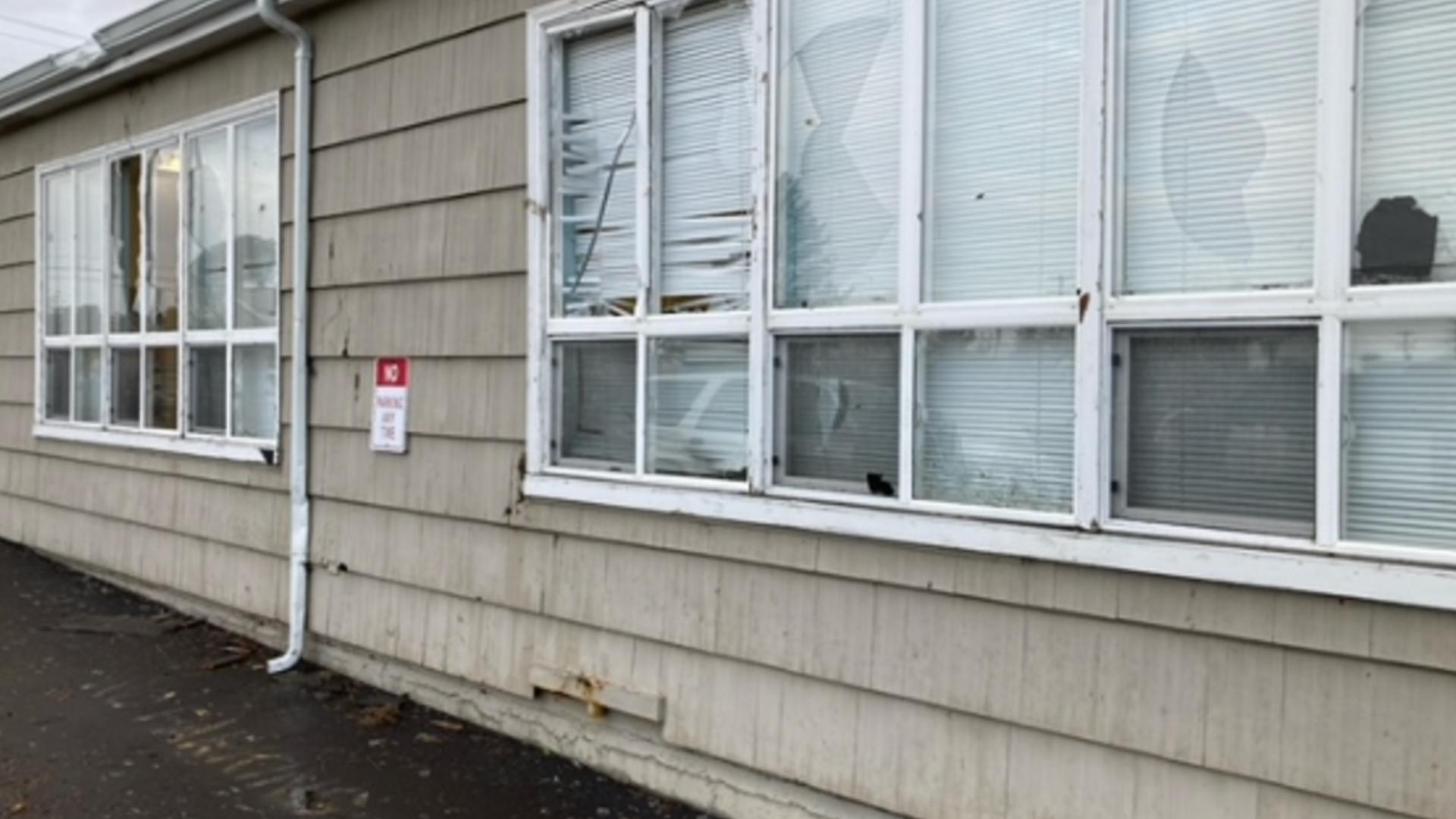 Tornado hits Rockaway Beach on Oregon coast | king5.com