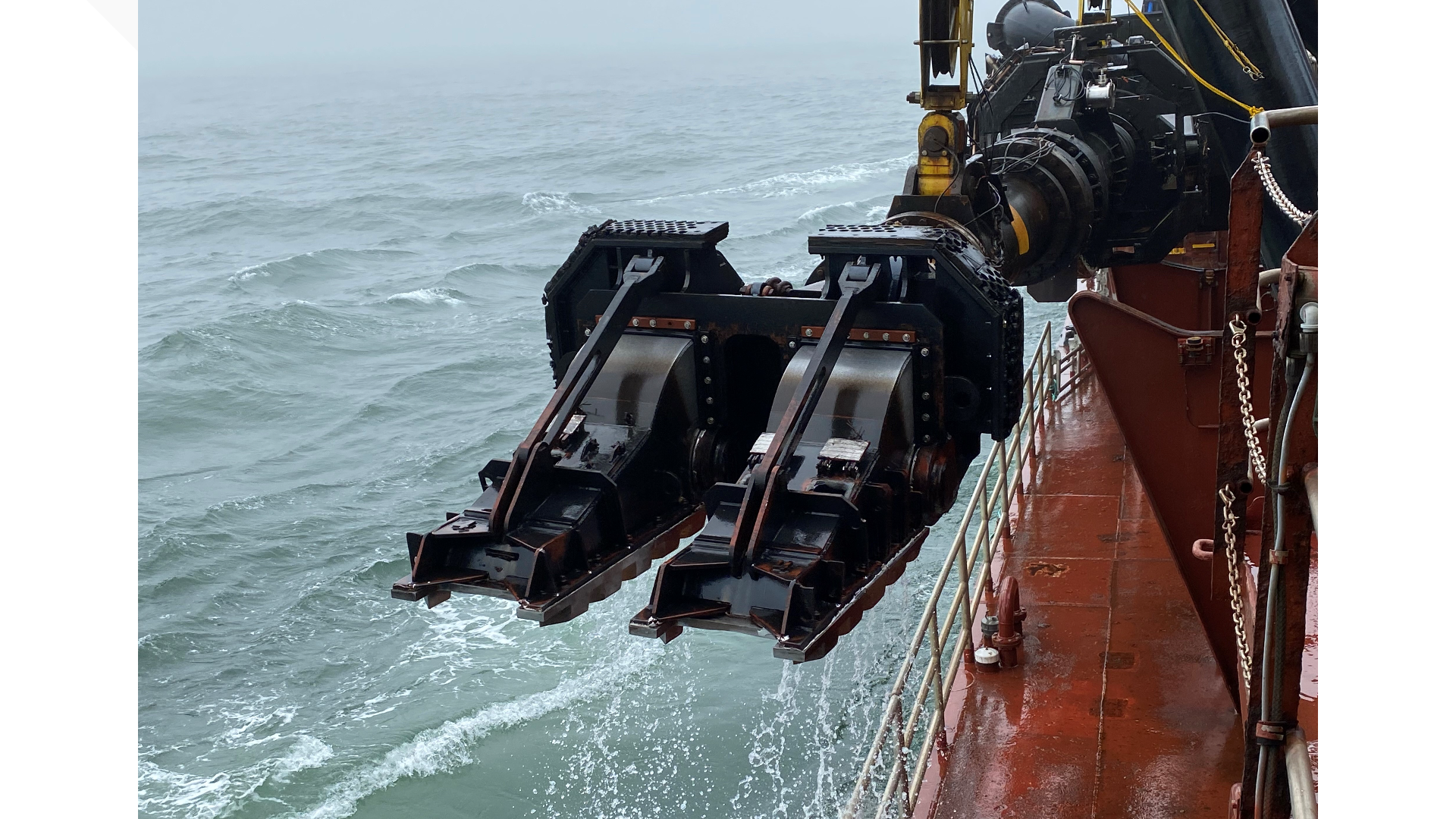 Dredging crews keep cargo moving over the Columbia River Bar | king5.com