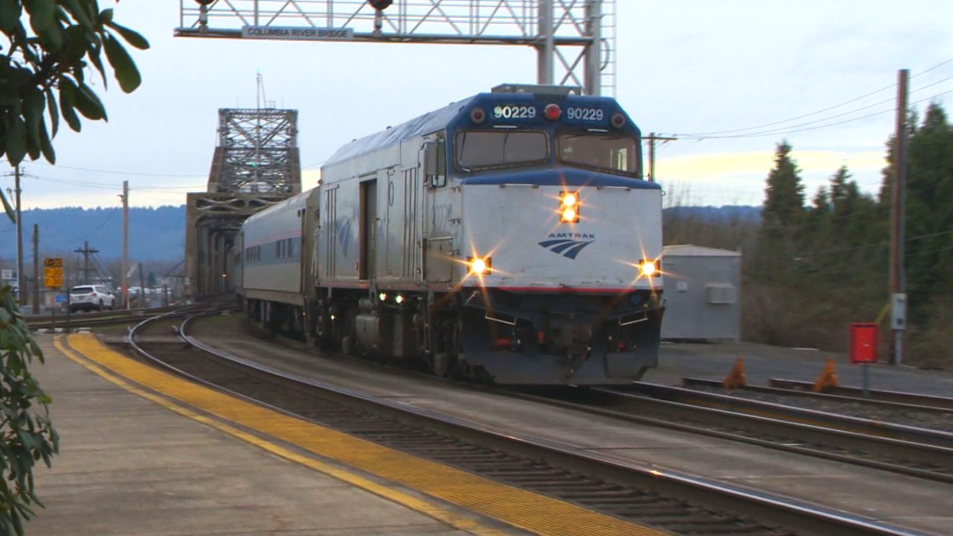 Amtrak service resumes between Portland and Seattle | king5.com