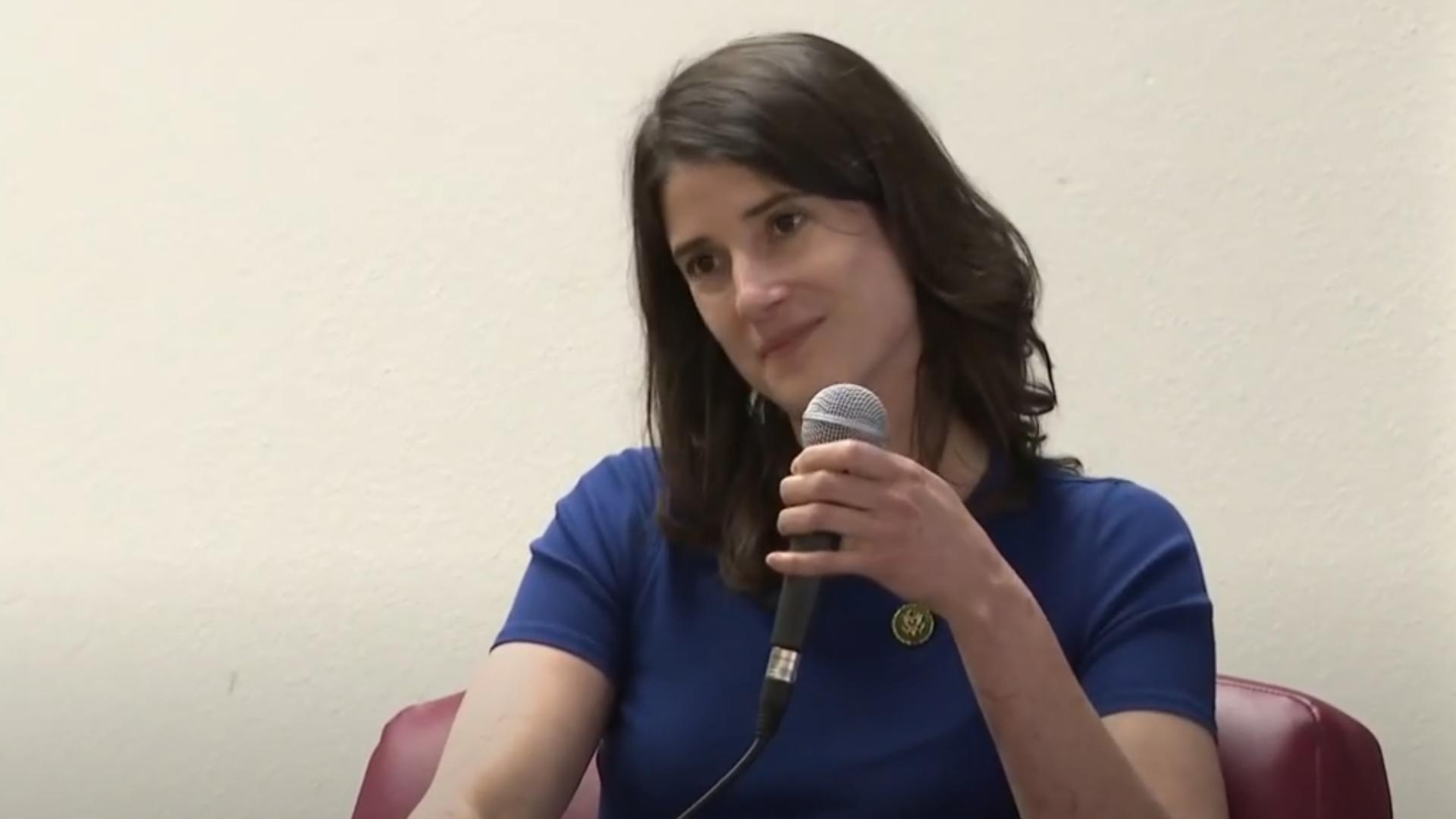 Gluesenkamp Perez faces heated town hall amid voter ID debate | king5.com