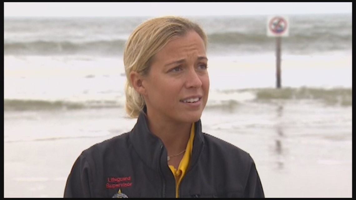 Galveston lifeguard hailed hero after rescue of 5 | king5.com