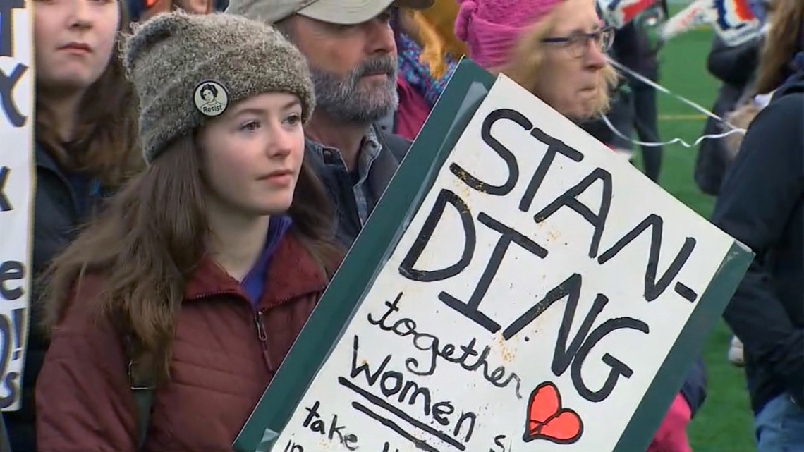 Thousands march through downtown Seattle for third Women's March ...
