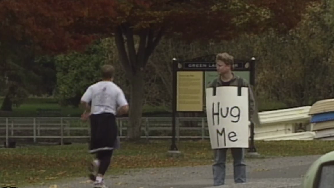 Hugging 100 strangers for National Hug Day... 20 years ago - Evening ...