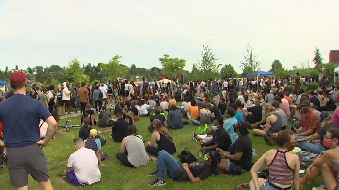 Thousands celebrate Juneteenth in Seattle with march and rallies for ...