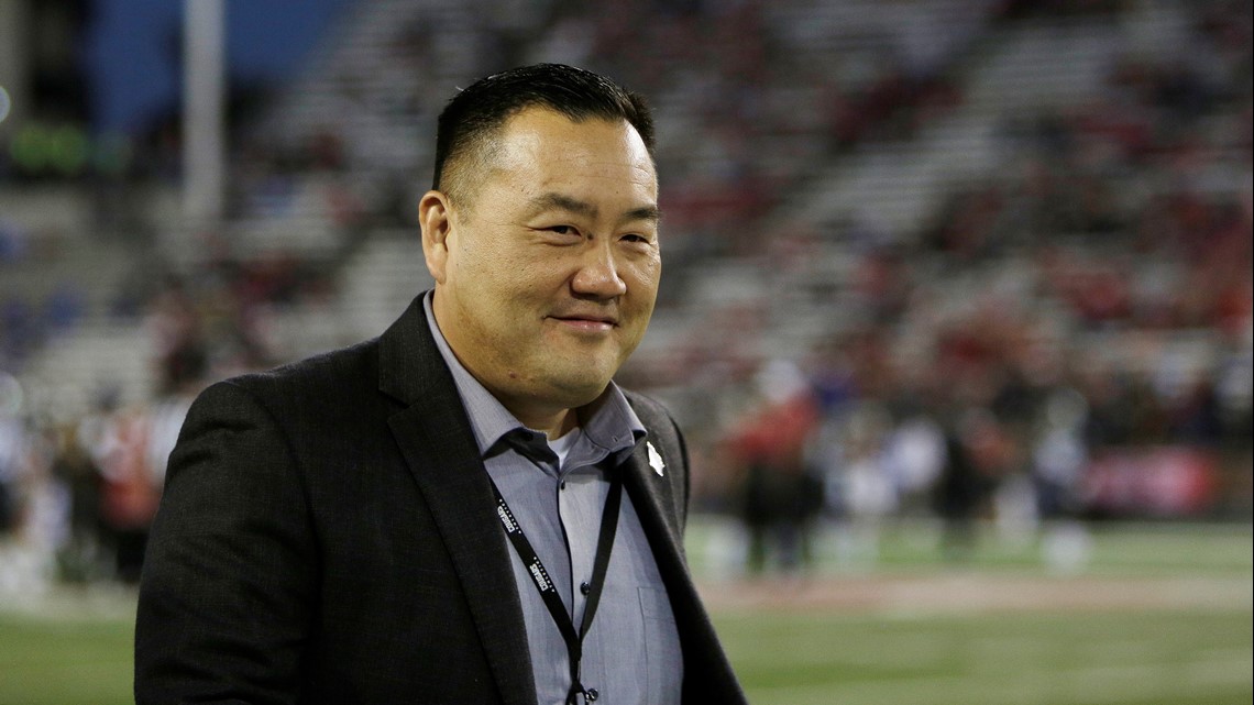 Washington State extends AD Pat Chun through 2026 | king5.com