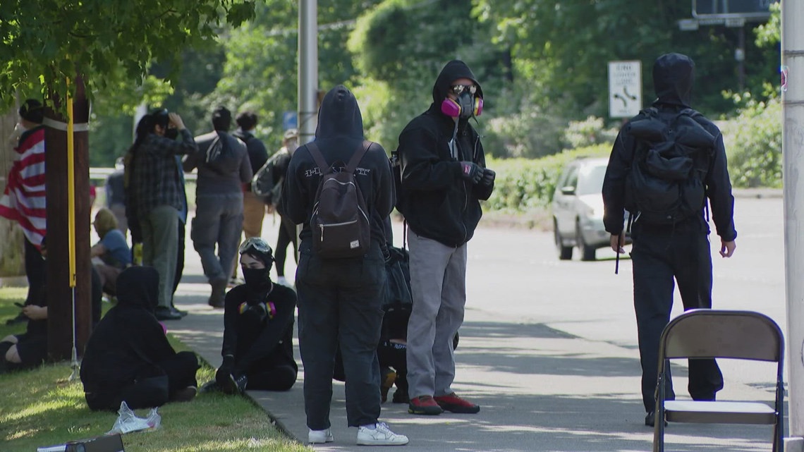 Last lost zebra spotted Monday in North Bend, but again got away | king5.com