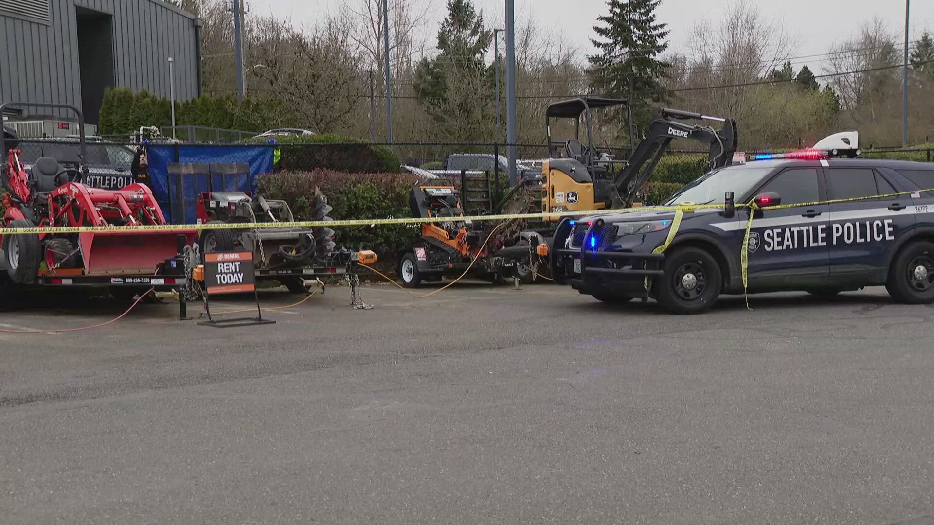 Officer shoots, kills knife-wielding person at Seattle police precinct ...