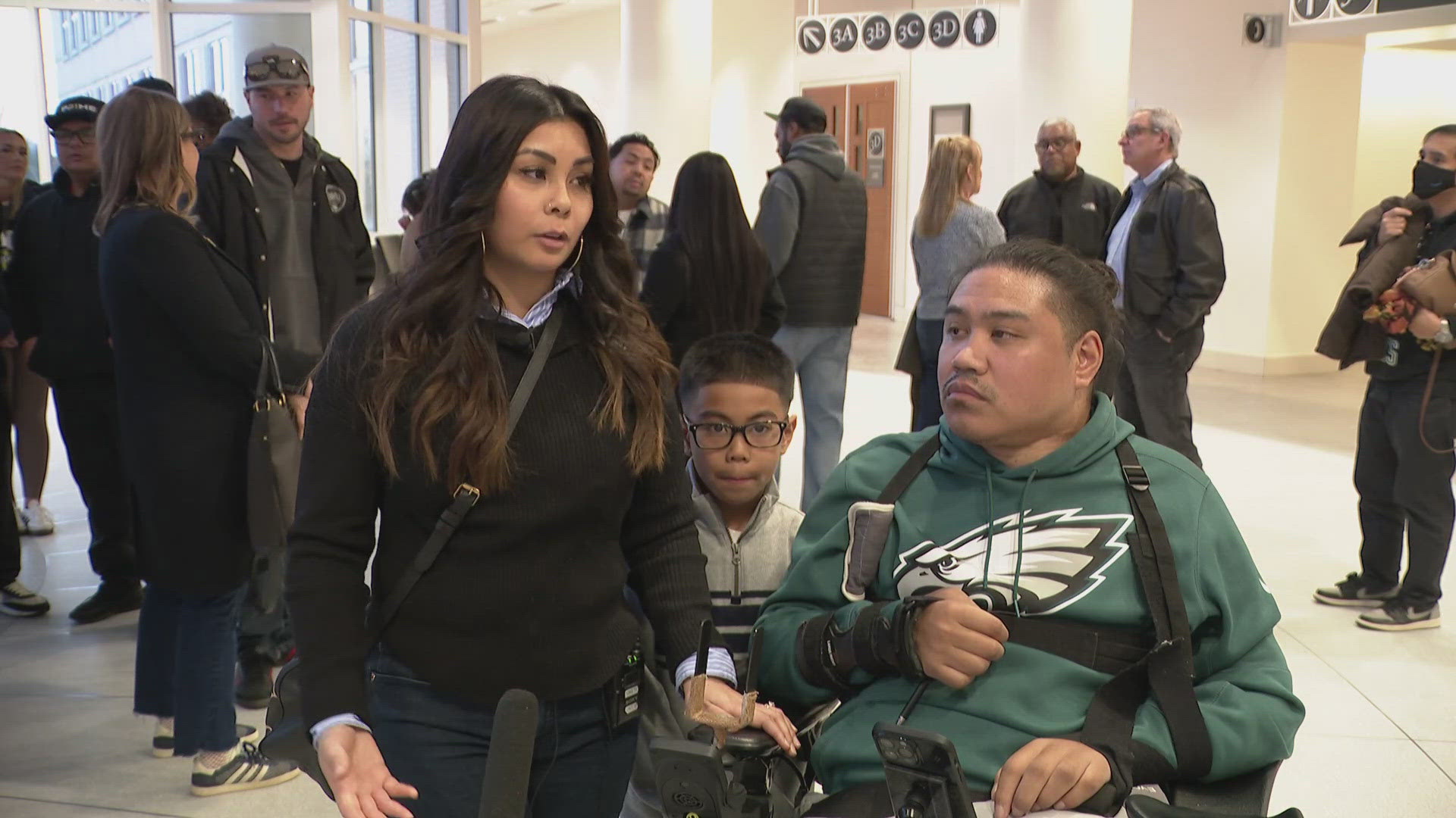 Family of man left paralyzed after road rage shooting on I-5 calls 10 ...