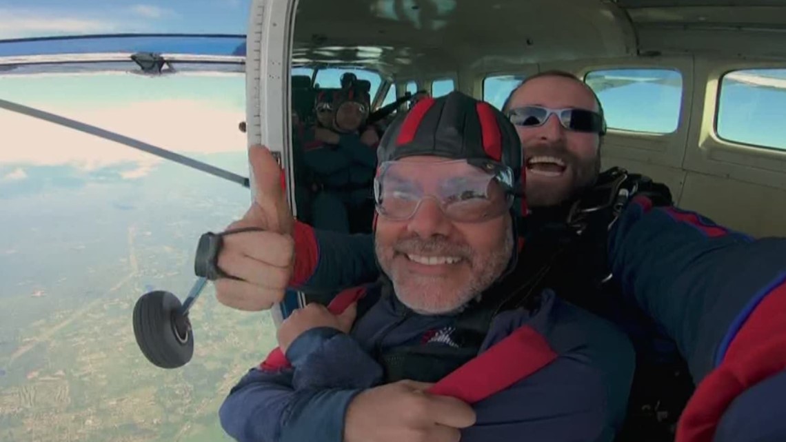 Mercer Island principal skydives to inspire students to face fears ...