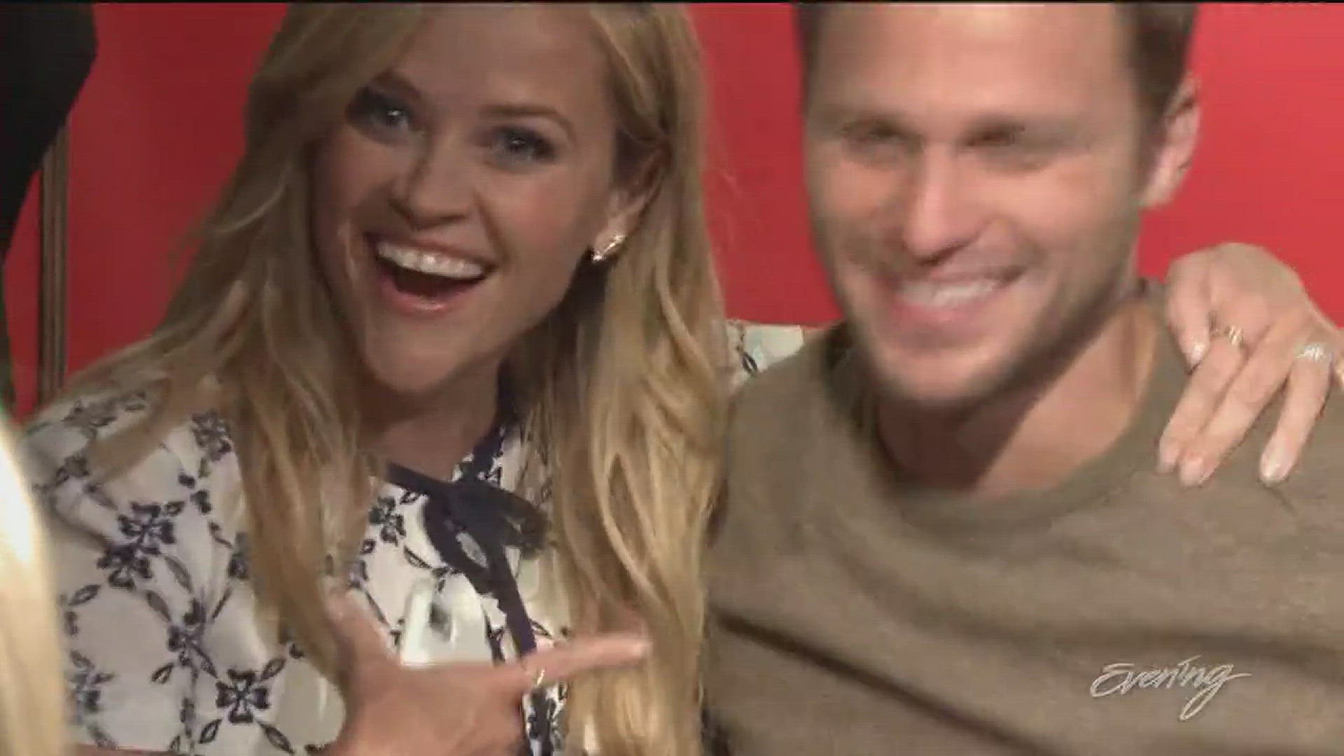 Watch Reese Witherspoon crash an interview with KING 5 | king5.com