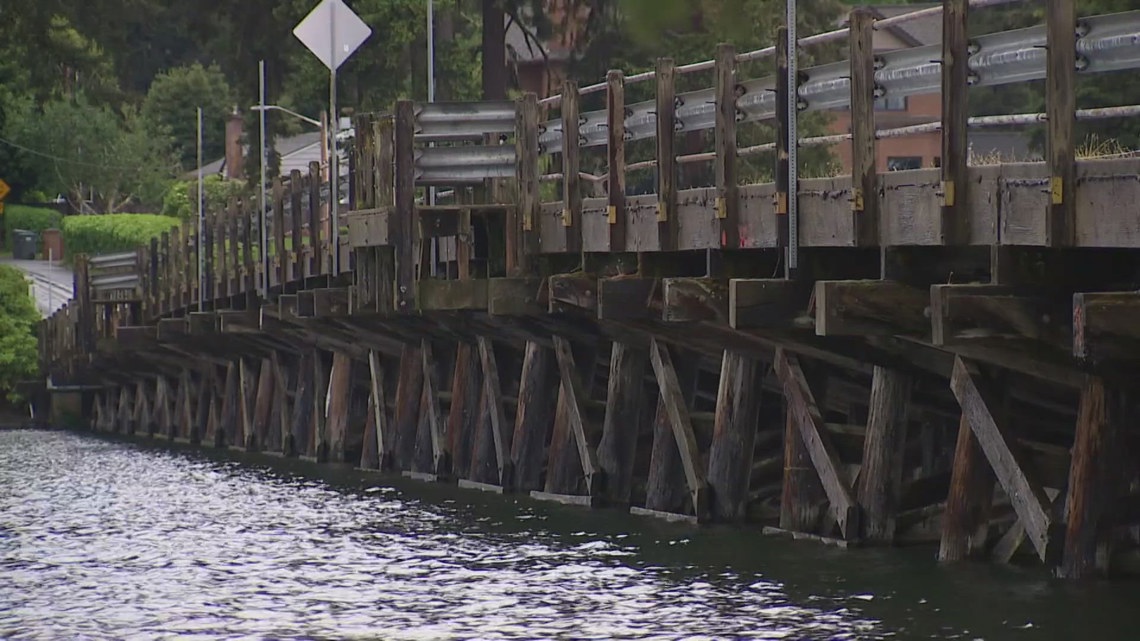 City of Lakewood shuts down Interlaaken Bridge | king5.com