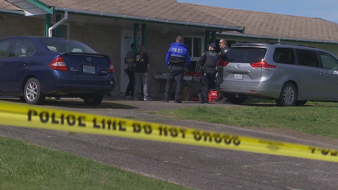 Anacortes teacher fatally stabbed, police search for missing husband ...