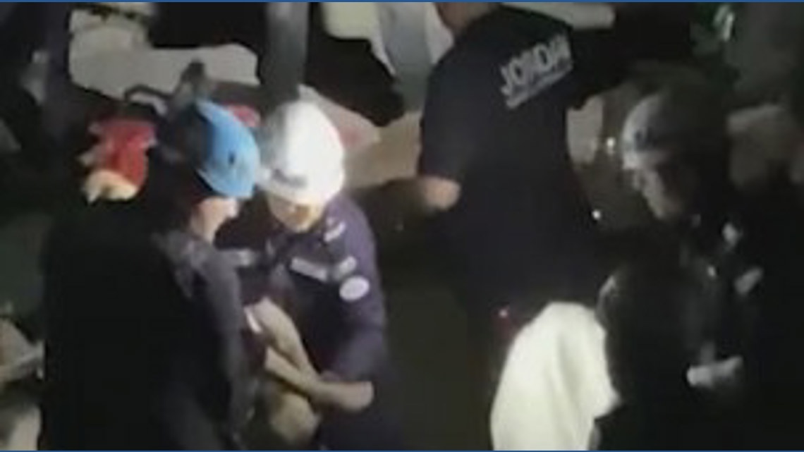 3-year-old pulled from rubble in Venezuela | king5.com