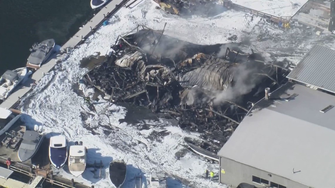 Boat storage fire didn't cause oil spill in Lake Union | king5.com