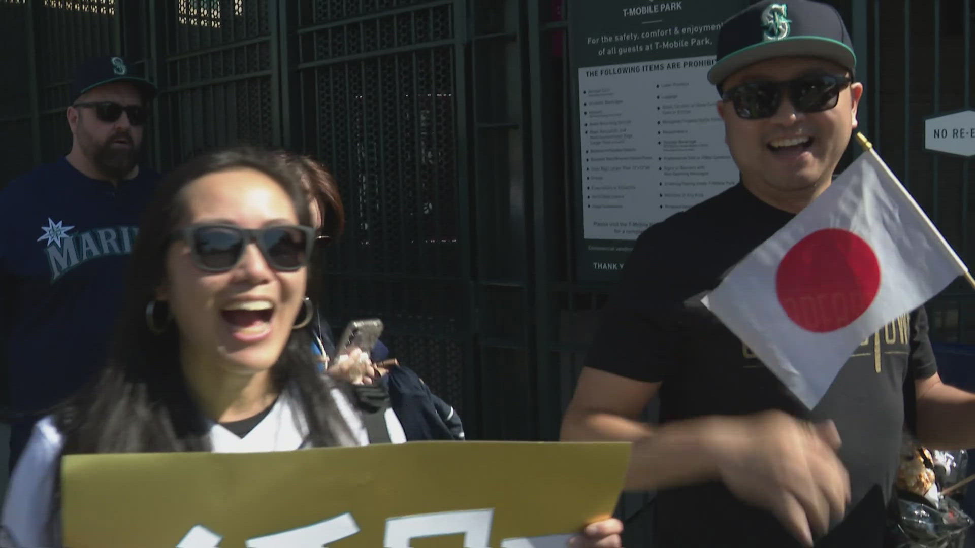 Ichiro Suzuki throws first pitch to Randy Johnson at Mariners game | king5.com