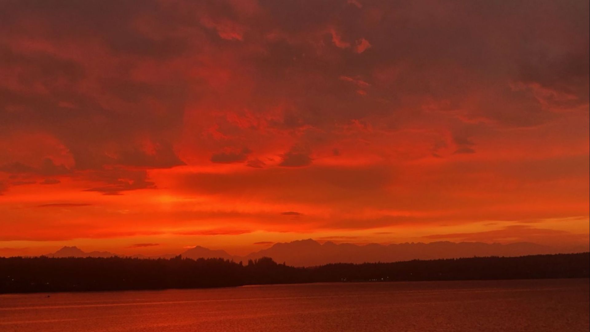 Wildfire smoke behind western Washington's red sunsets | king5.com