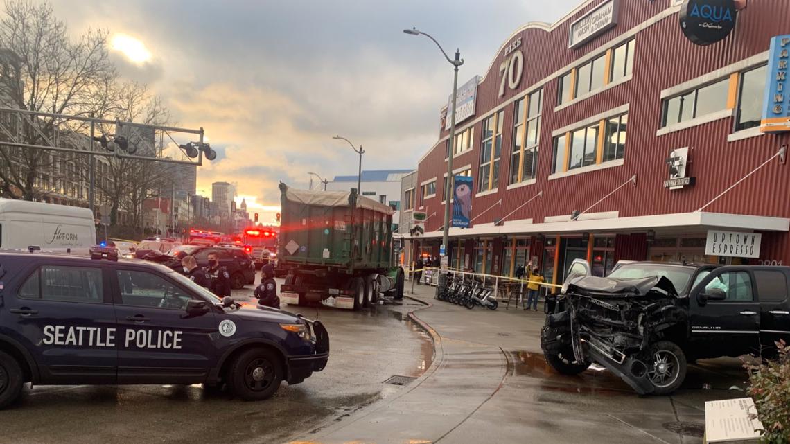 Armed carjacking suspect arrested near Seattle Waterfront after police ...