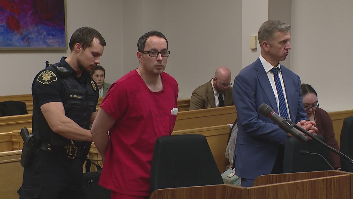 Raising Cane's updates Seattle-area restaurant opening timelines ...