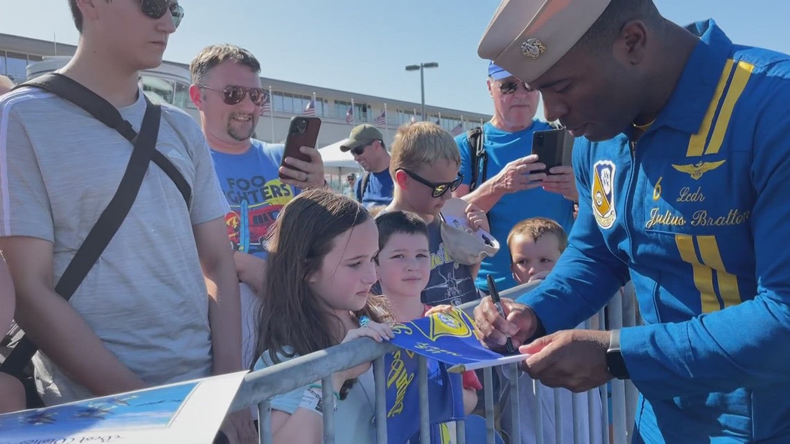 Museum of Flight's Jet Blast Bash offers view of Blue Angels | king5.com