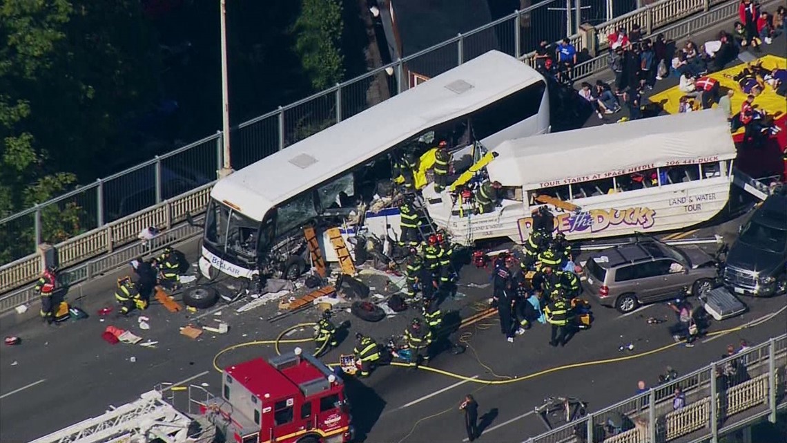 Seattle settles 12 lawsuits from Ride the Ducks crash | king5.com