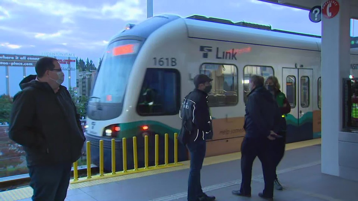 3 new Seattle Link light rail stations now open to riders | king5.com