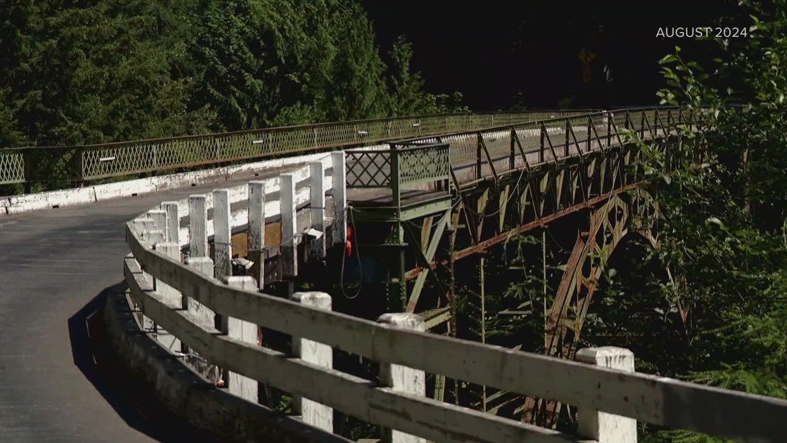 Washington weighs options for closed Mount Rainier bridge | king5.com