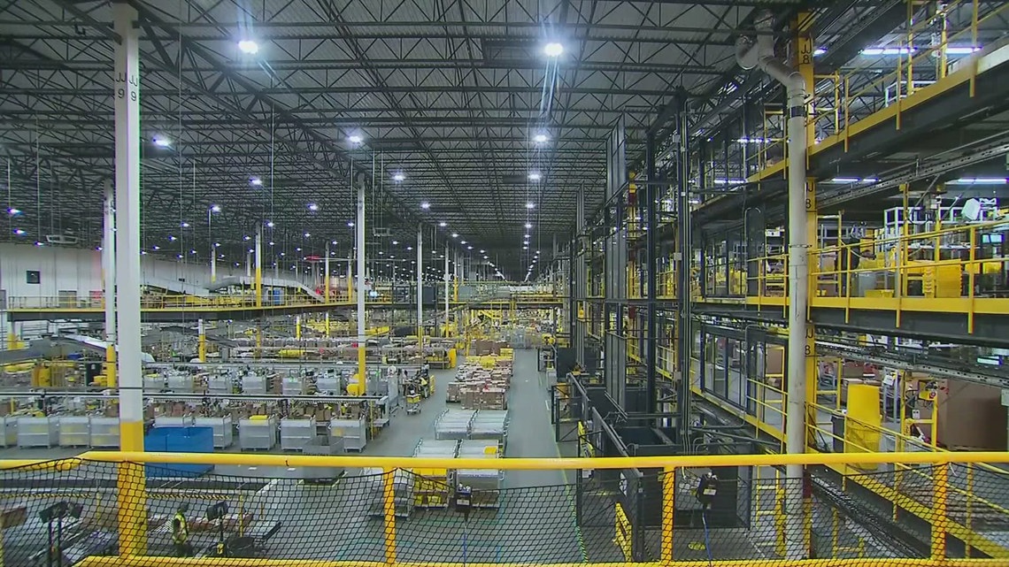Amazon opening shipping network to other companies | king5.com