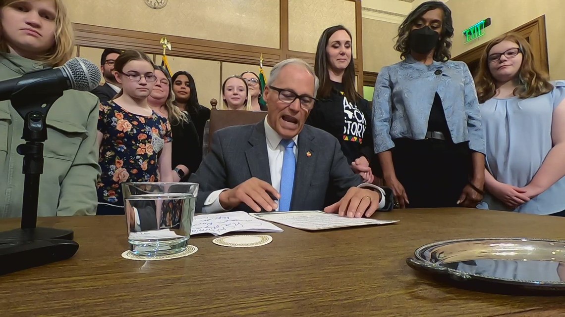 Suciasaurus rex becomes official Washington state dinosaur | king5.com