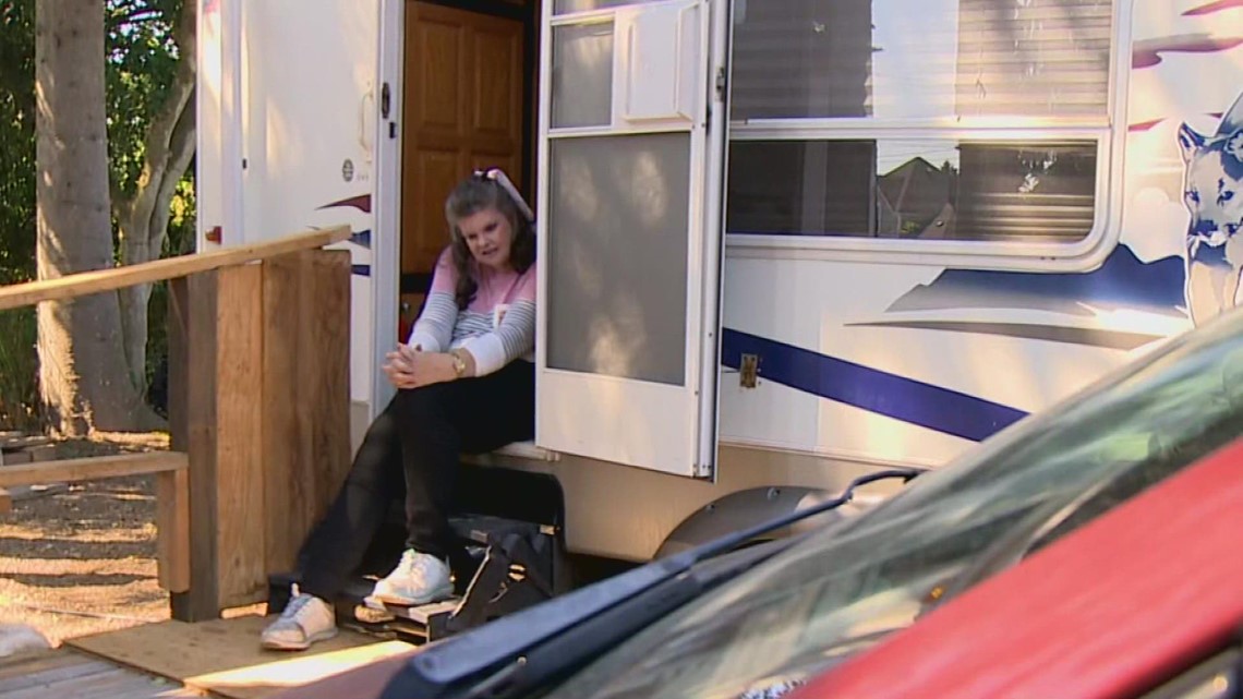 Nonprofit gives RVs to people experiencing homelessness | king5.com