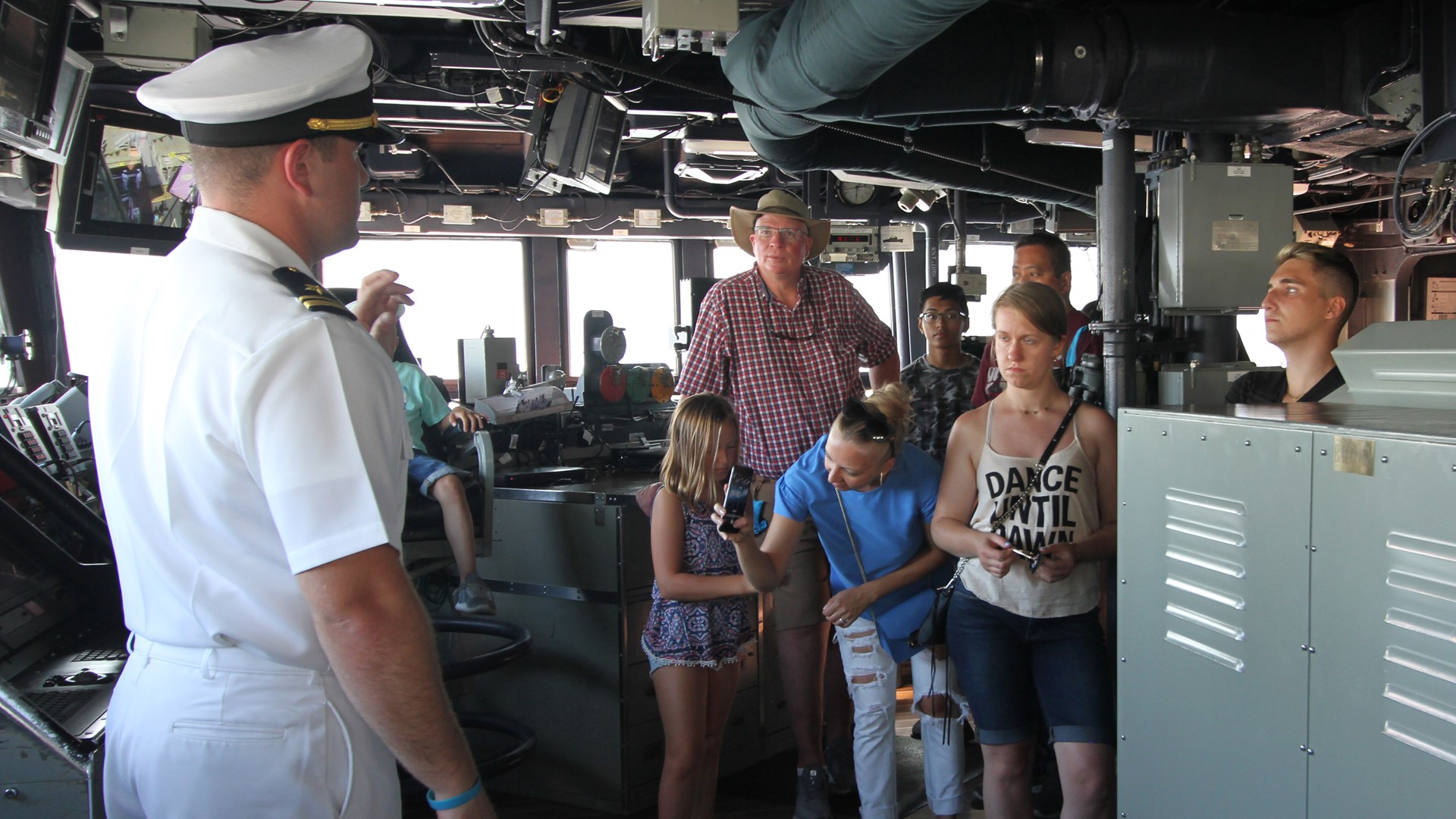 5 things to know about touring Navy ships during Seattle Fleet Week | king5.com