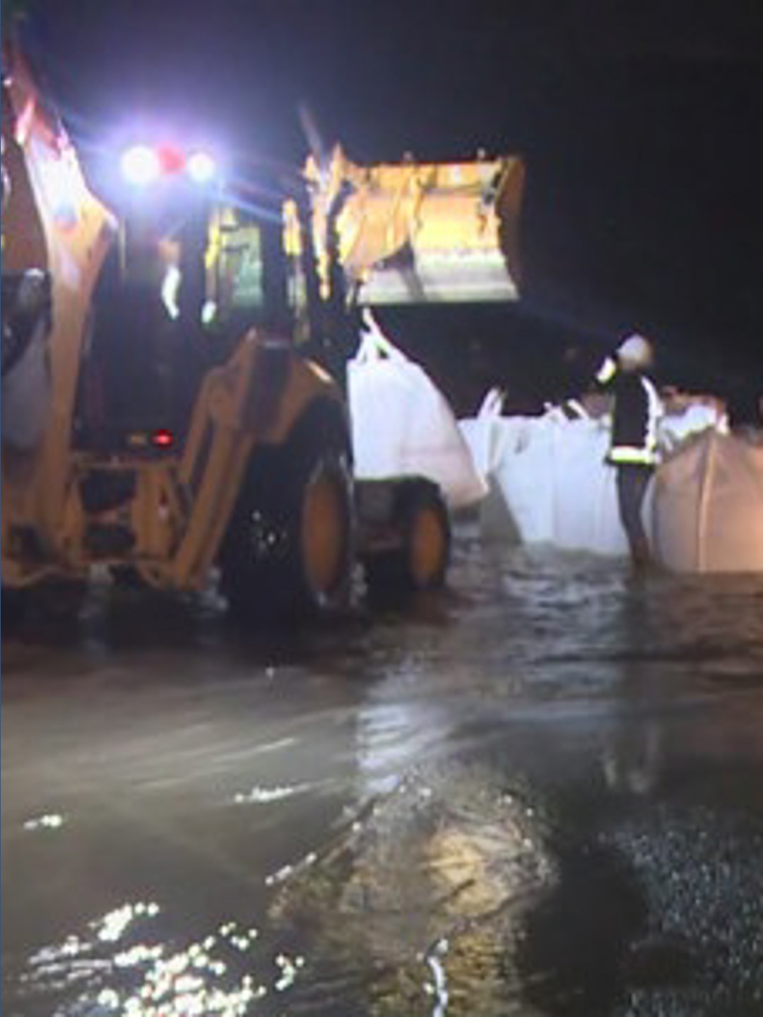 Come for the cocktails, stay for the vinyl at new Ballard bar | king5.com