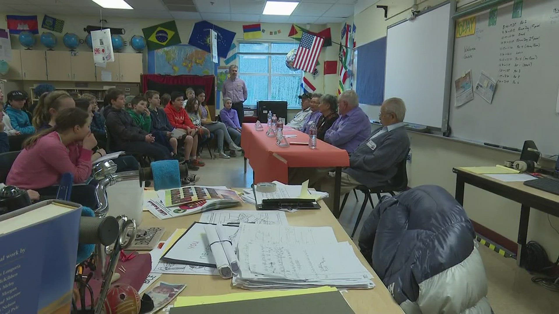 6th graders get unique internment history lesson | king5.com