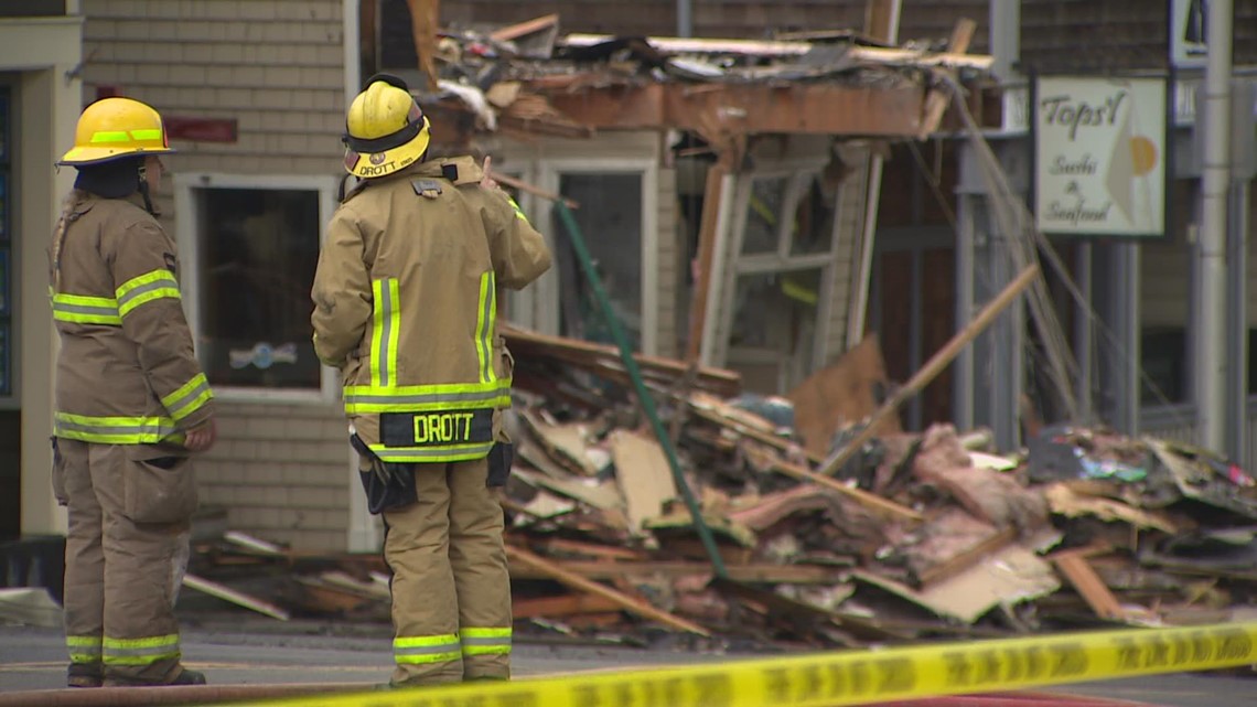 At least 4 businesses destroyed in Friday Harbor fire | king5.com