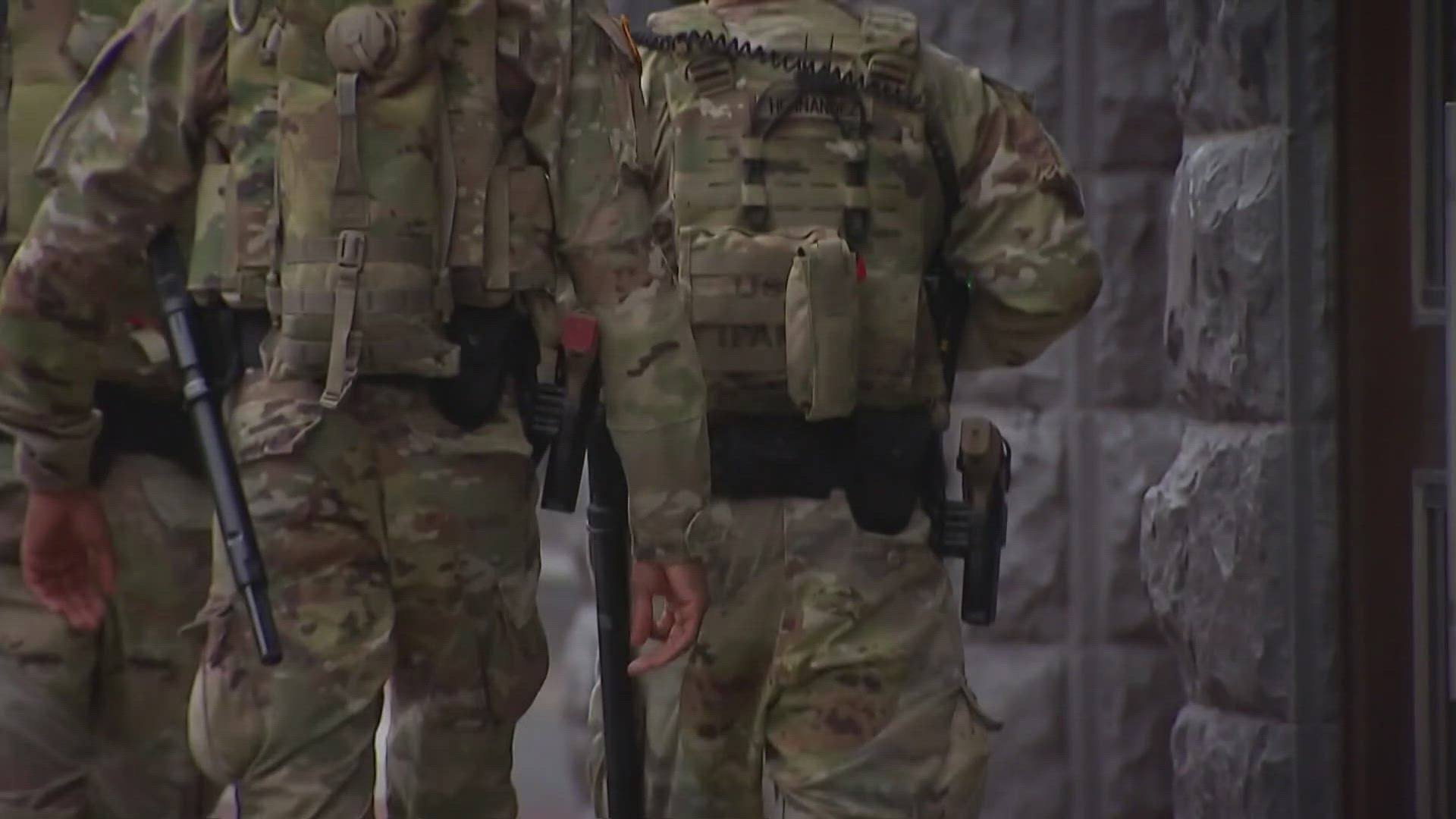 Judge temporarily blocks Trump administration from deploying troops in ...