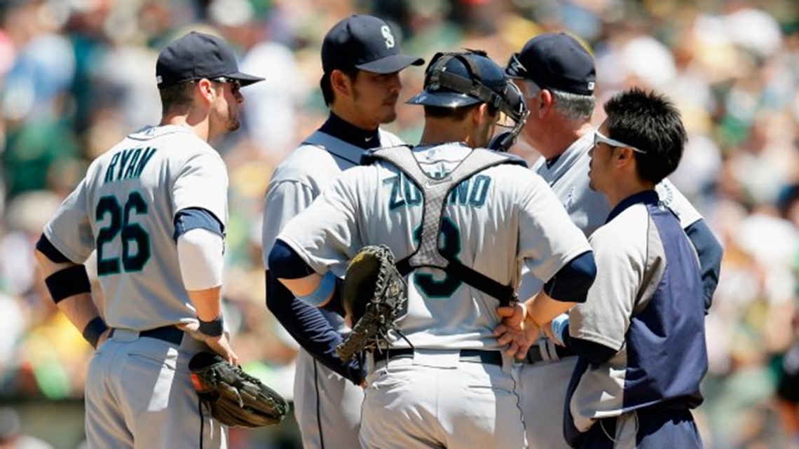 Iwakuma loses 1st game in 10 starts as A's top M's | king5.com