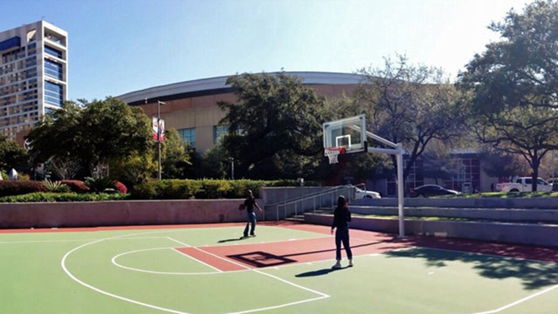 Three new arenas help revitalize part of downtown Houston | king5.com