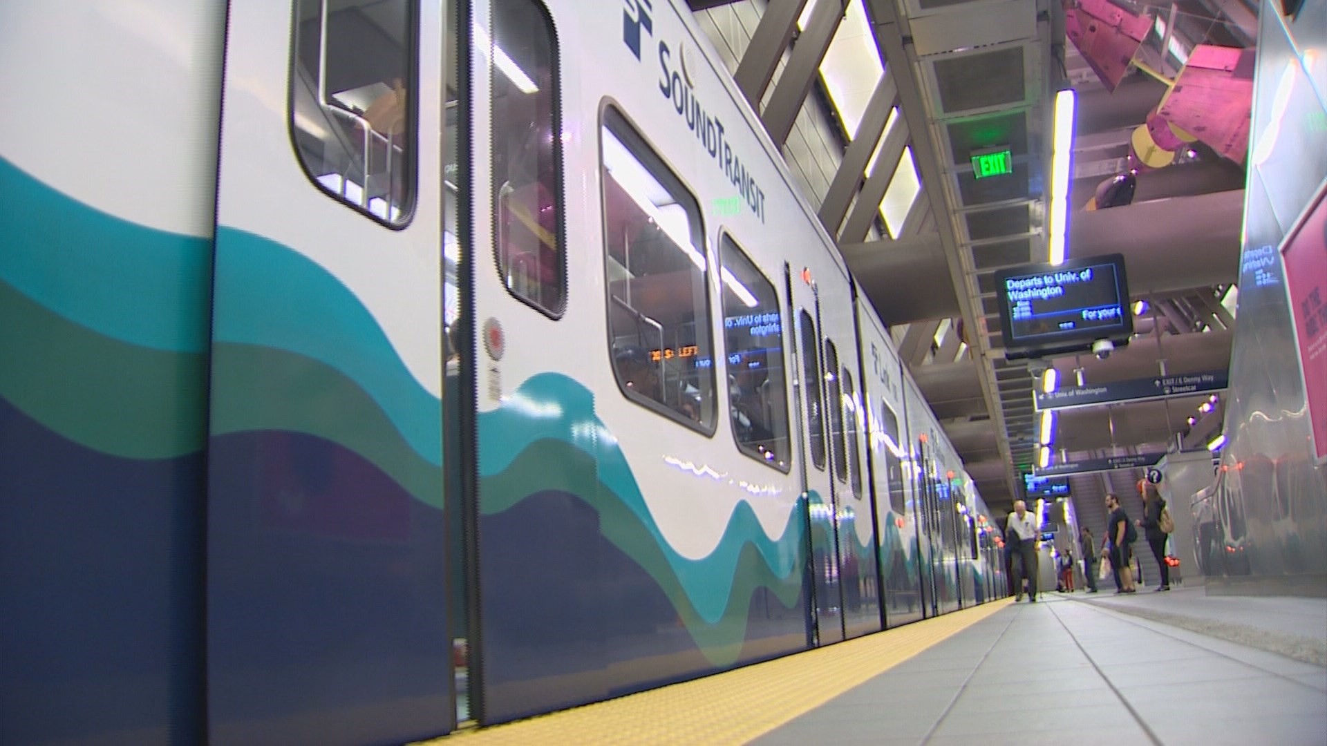 In Seattle, transit success leads to new challenge: excessive demand ...