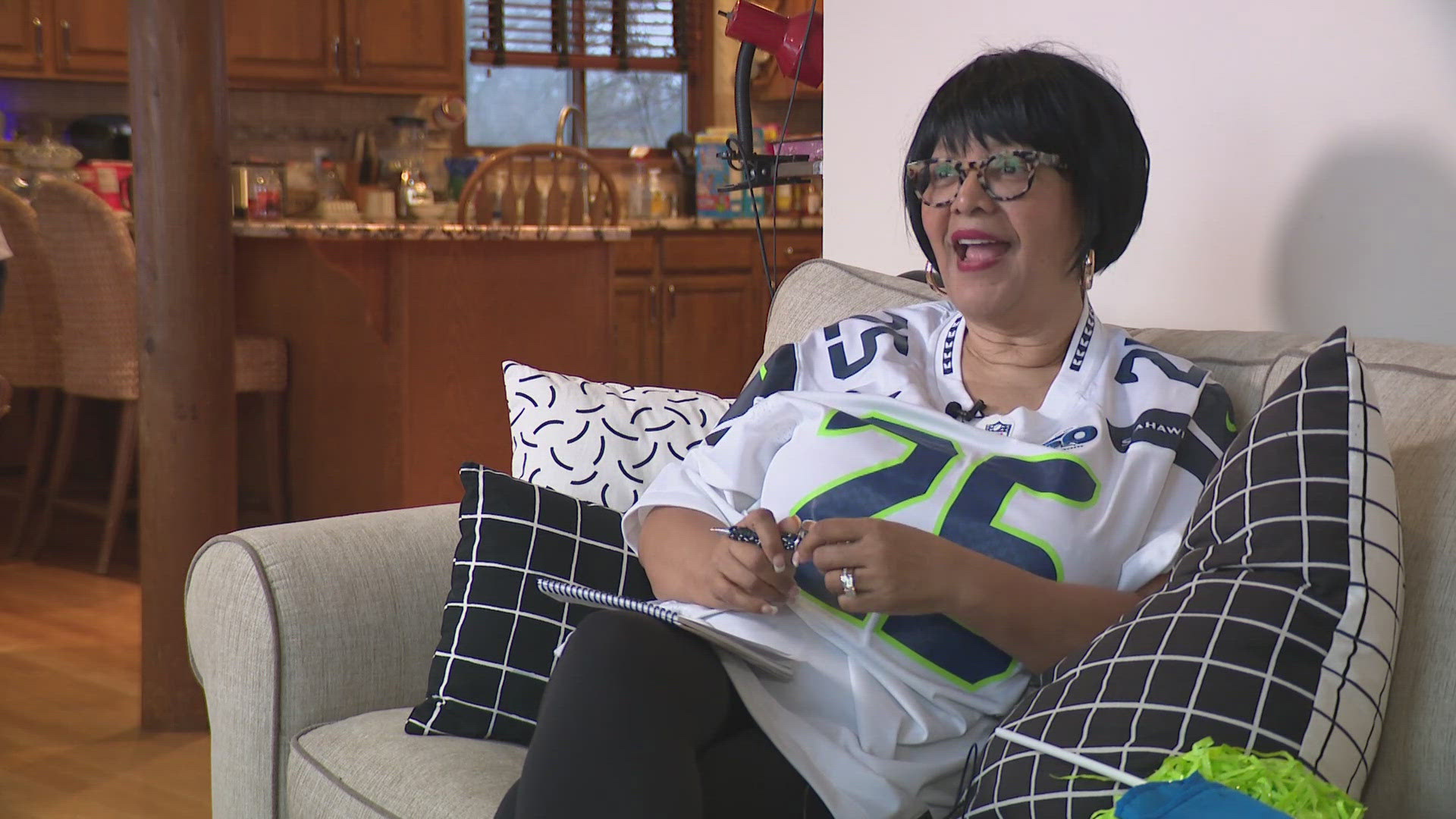 Arizona authorities search for 'Today' show host Savannah Guthrie's ...